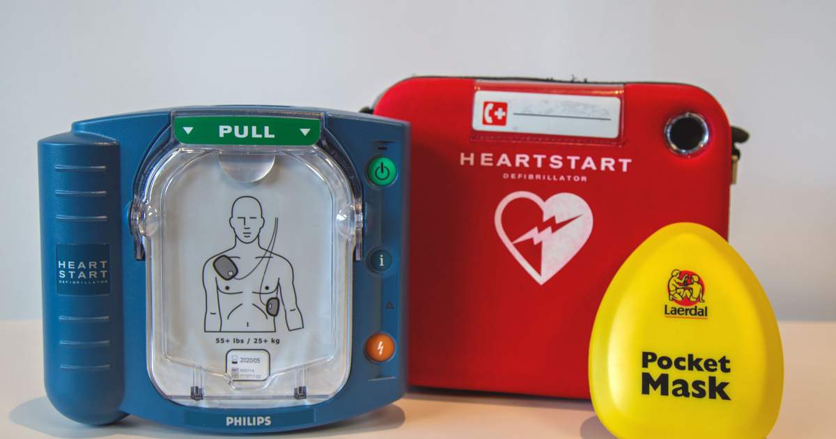 Does your workplace have a defibrillator? – On the Record